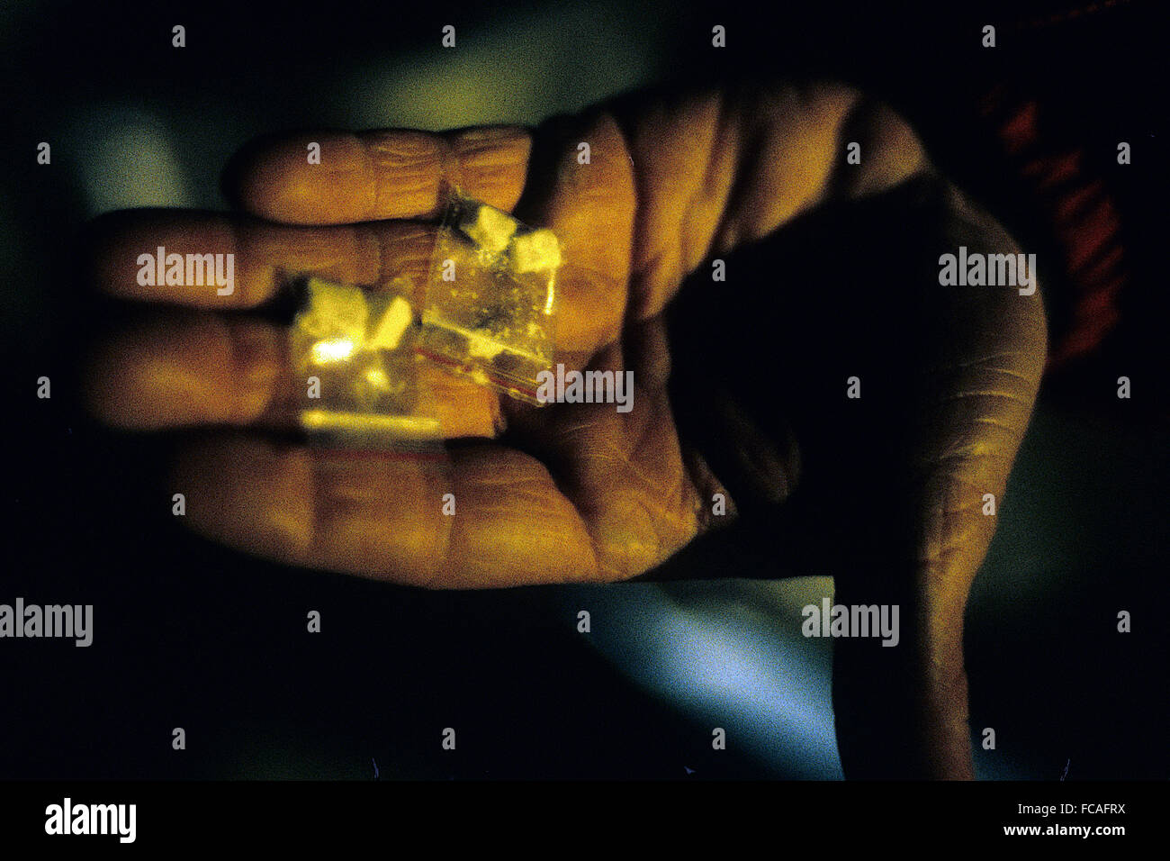 Washington, DC., USA, 1989 Hand holding crack cocaine in Washington DC ...