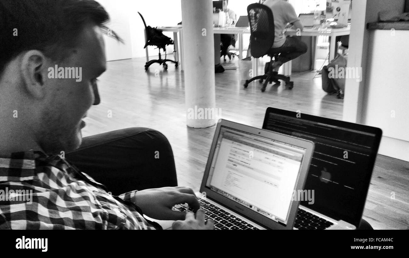 Computer young adult hi-res stock photography and images - Alamy