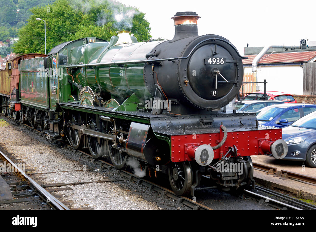 Kinlet Hall locomotive 4936 at Minhead Station Stock Photo - Alamy