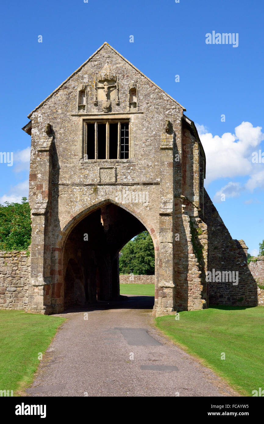 Monks gatehouse hi-res stock photography and images - Alamy