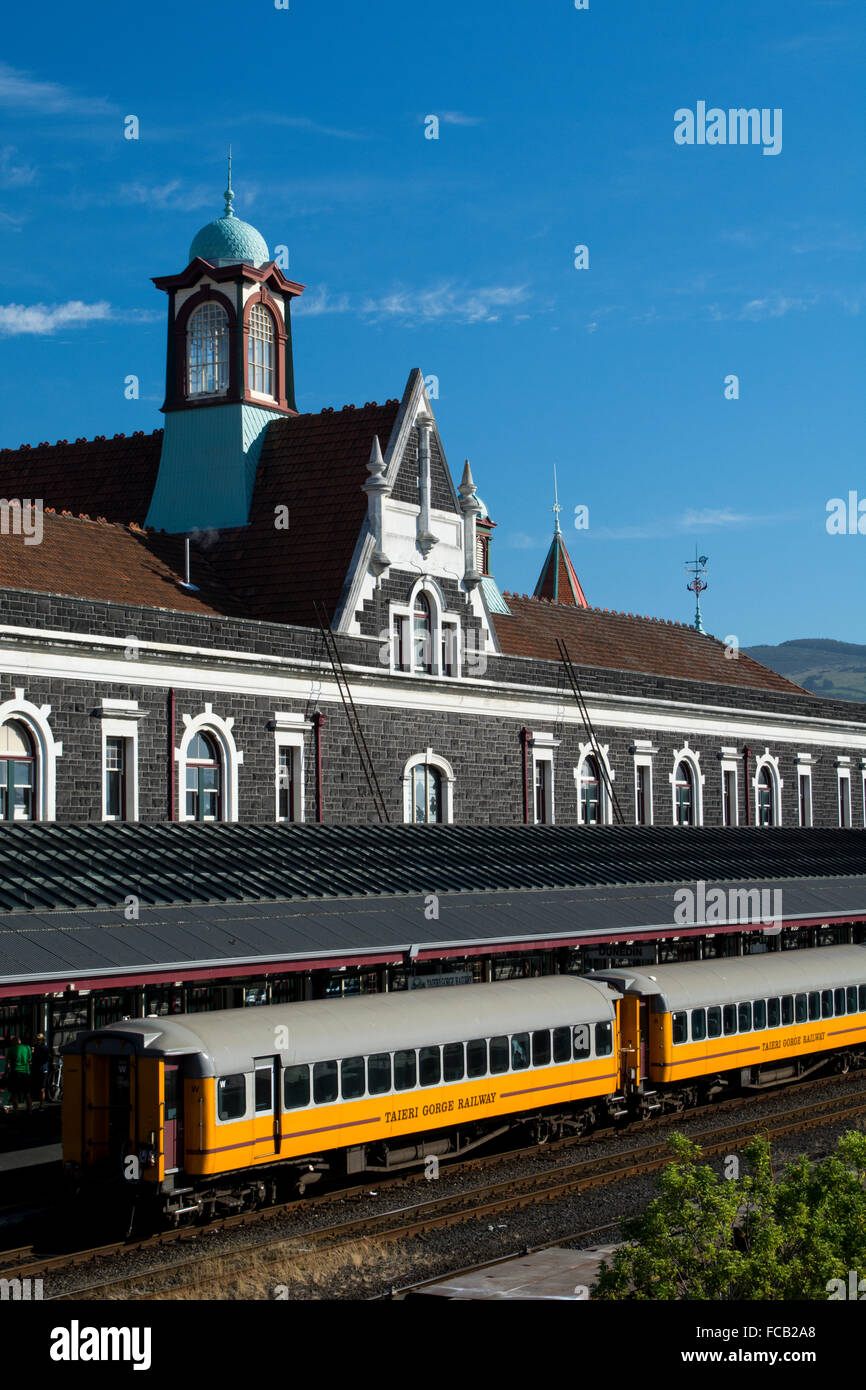 New Zealand, Dunedin, Dunedin Railways. Historic Victorian Dunedin ...