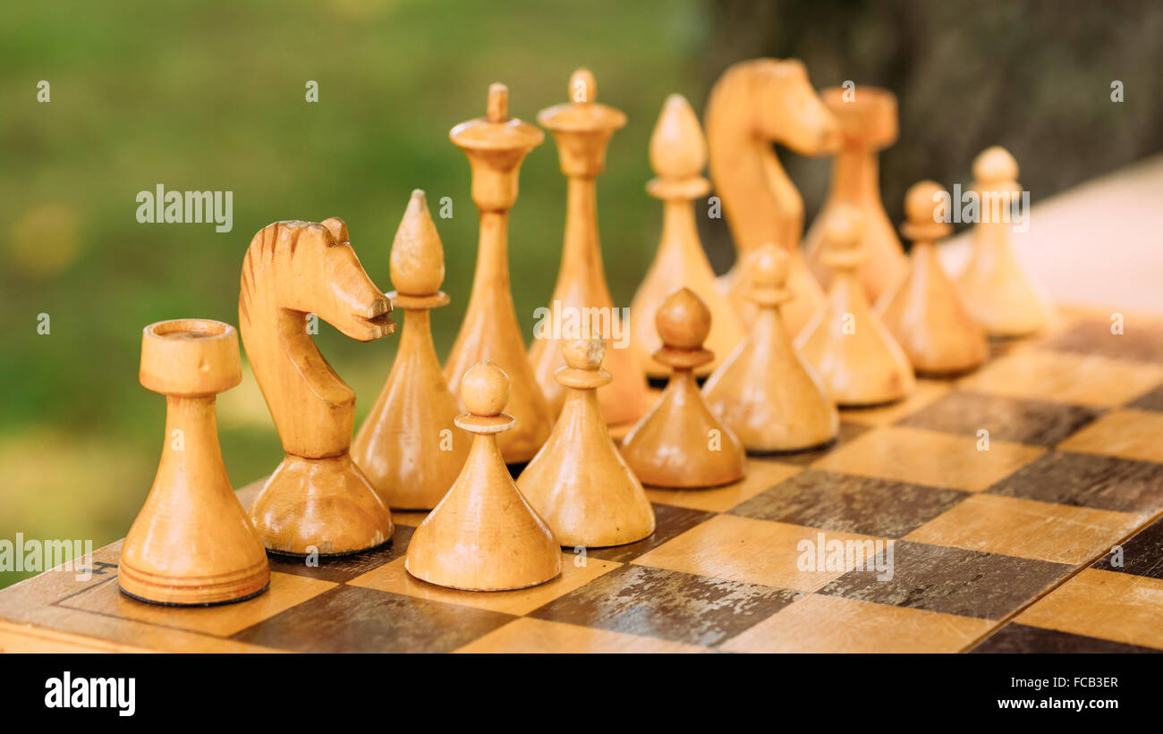 Vintage chess hi-res stock photography and images - Alamy