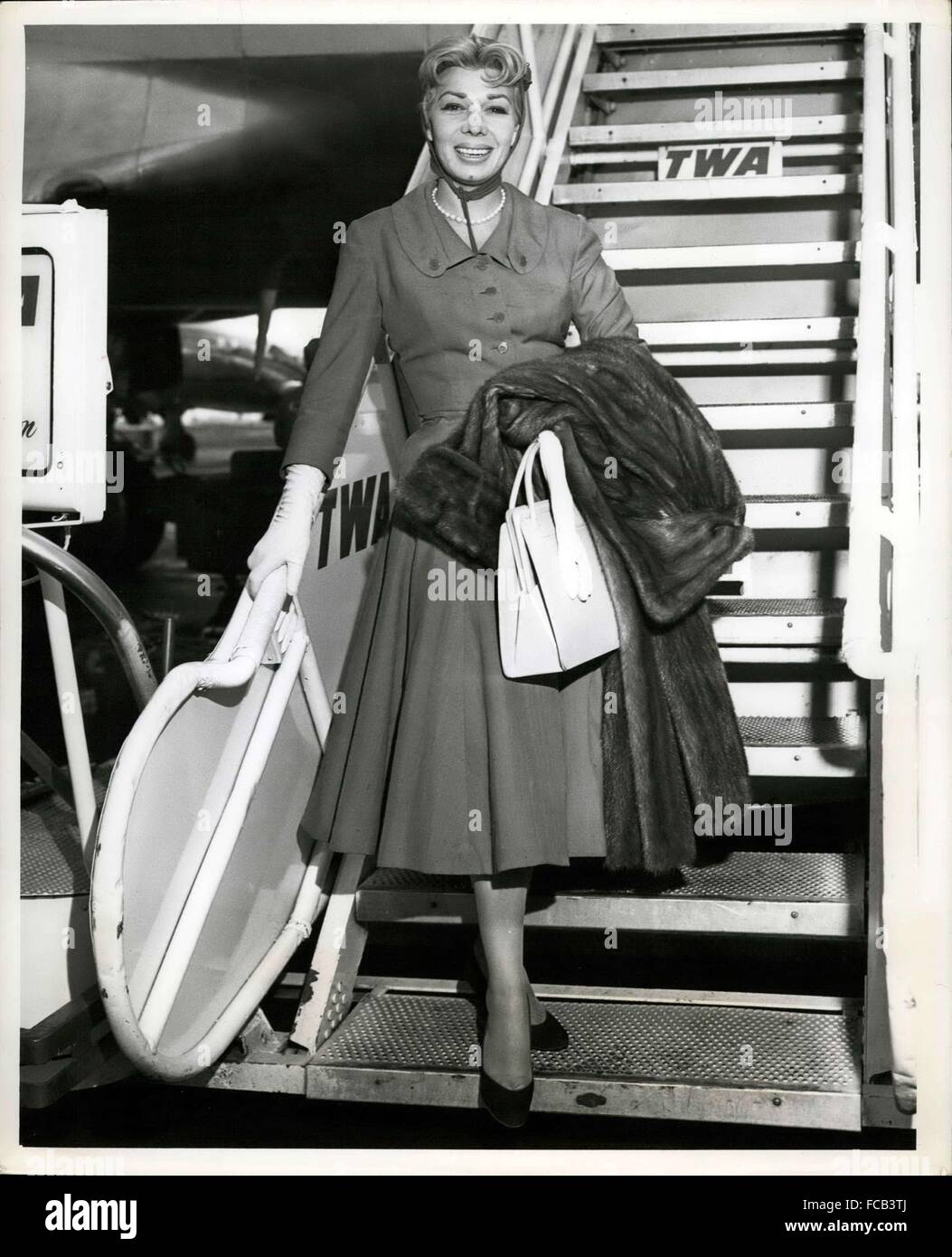 1959 - Idlewild Airport, N.Y., - Dolores Gray, singing star of stage ...