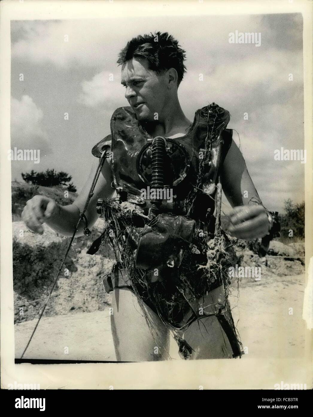 1959 - ''Frogmen'' in training. Royal Marines Amphibious school tools ...