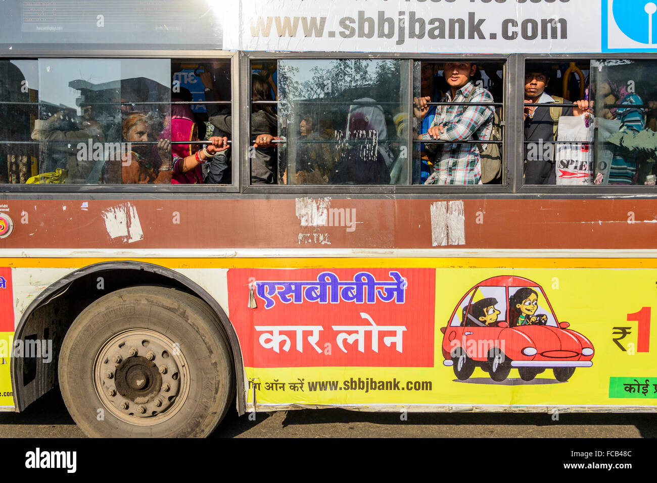 Bus in India Stock Photo - Alamy
