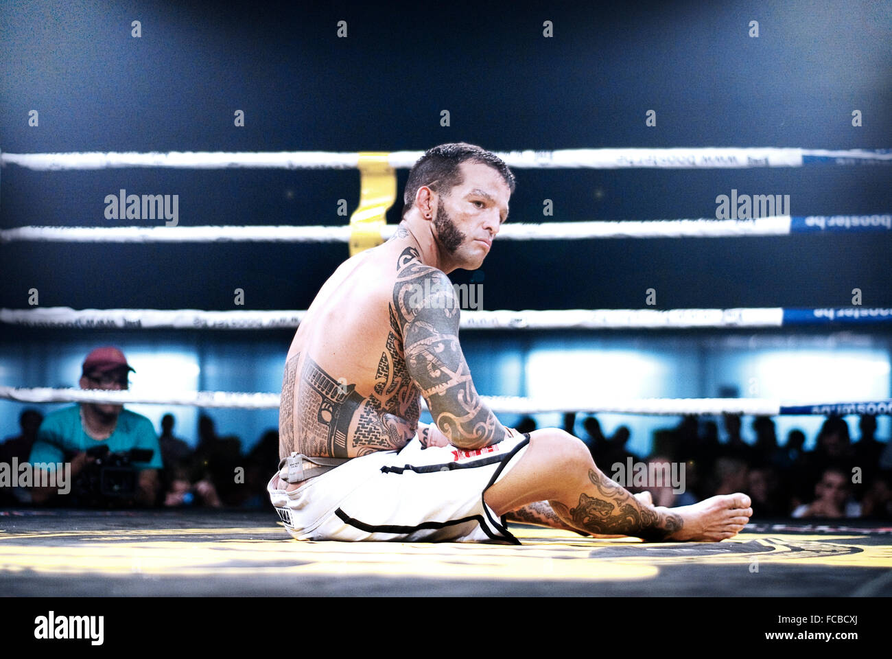 Mma Fighter Stock Photos & Mma Fighter Stock Images - Alamy