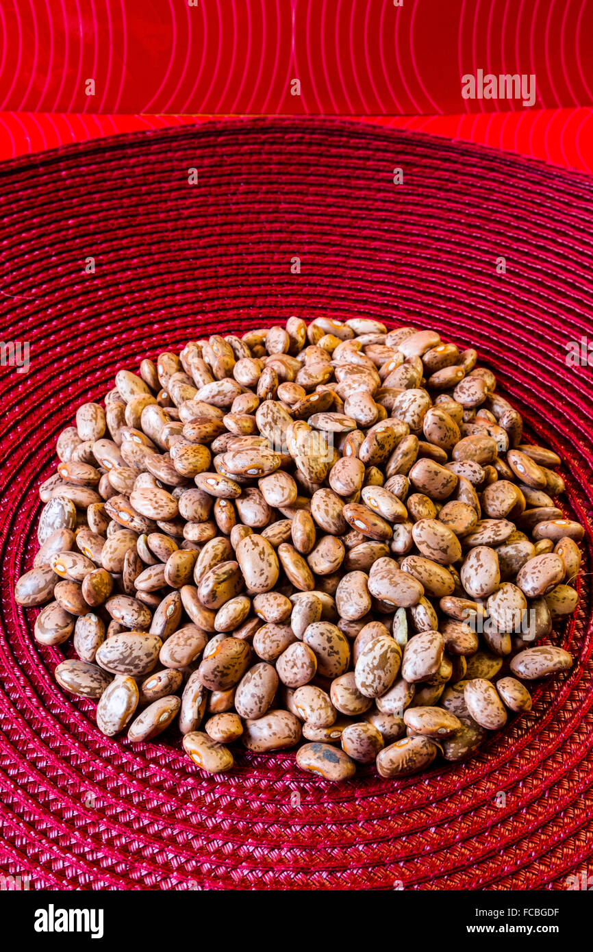Pile red dry beans legumes hi-res stock photography and images - Alamy
