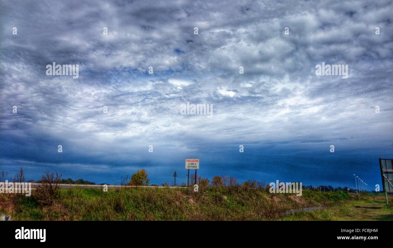 Warning countryside hi-res stock photography and images - Alamy