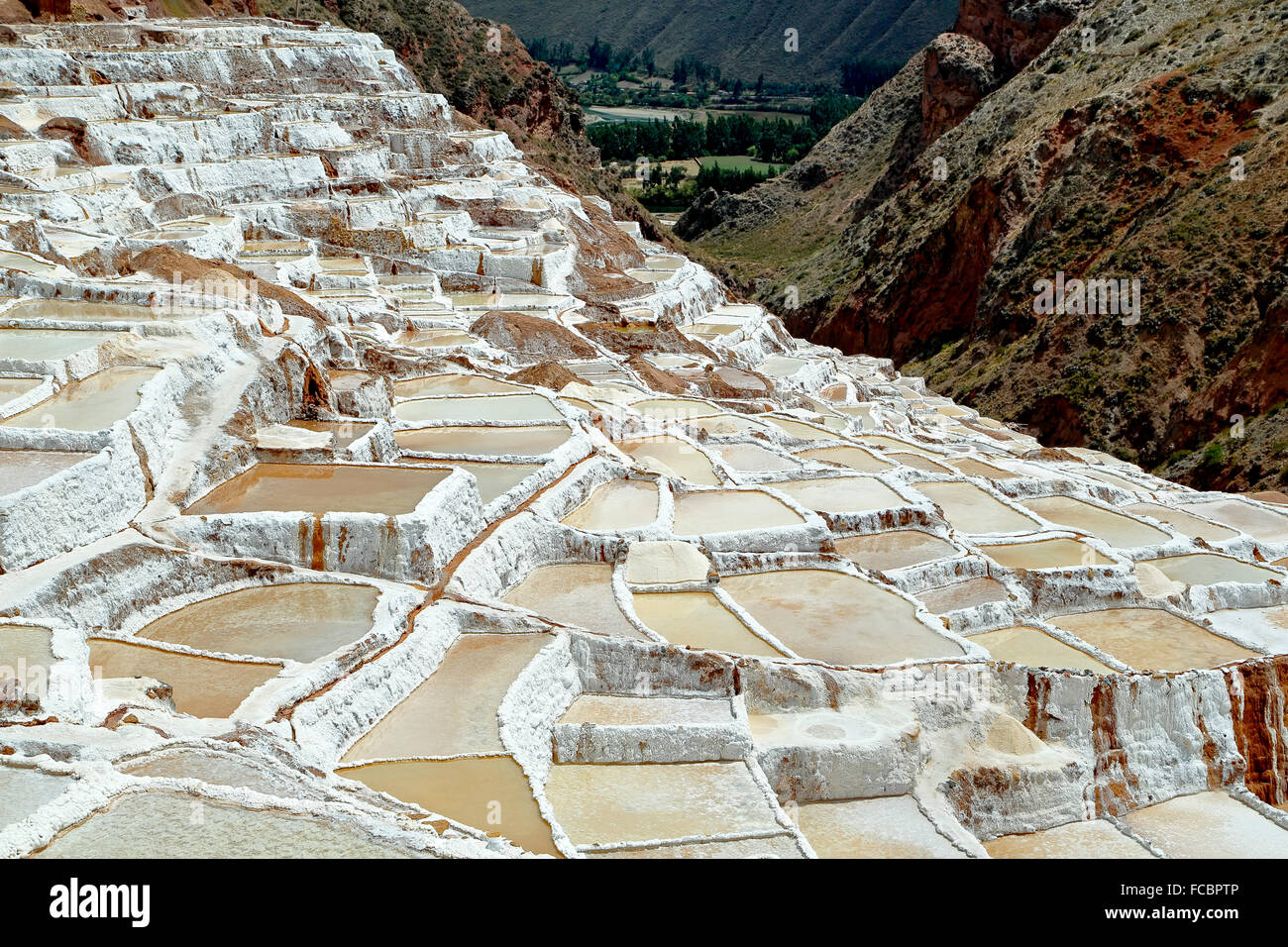 Salt pans, Salineras (salt mines), Cusco, Peru Stock Photo - Alamy