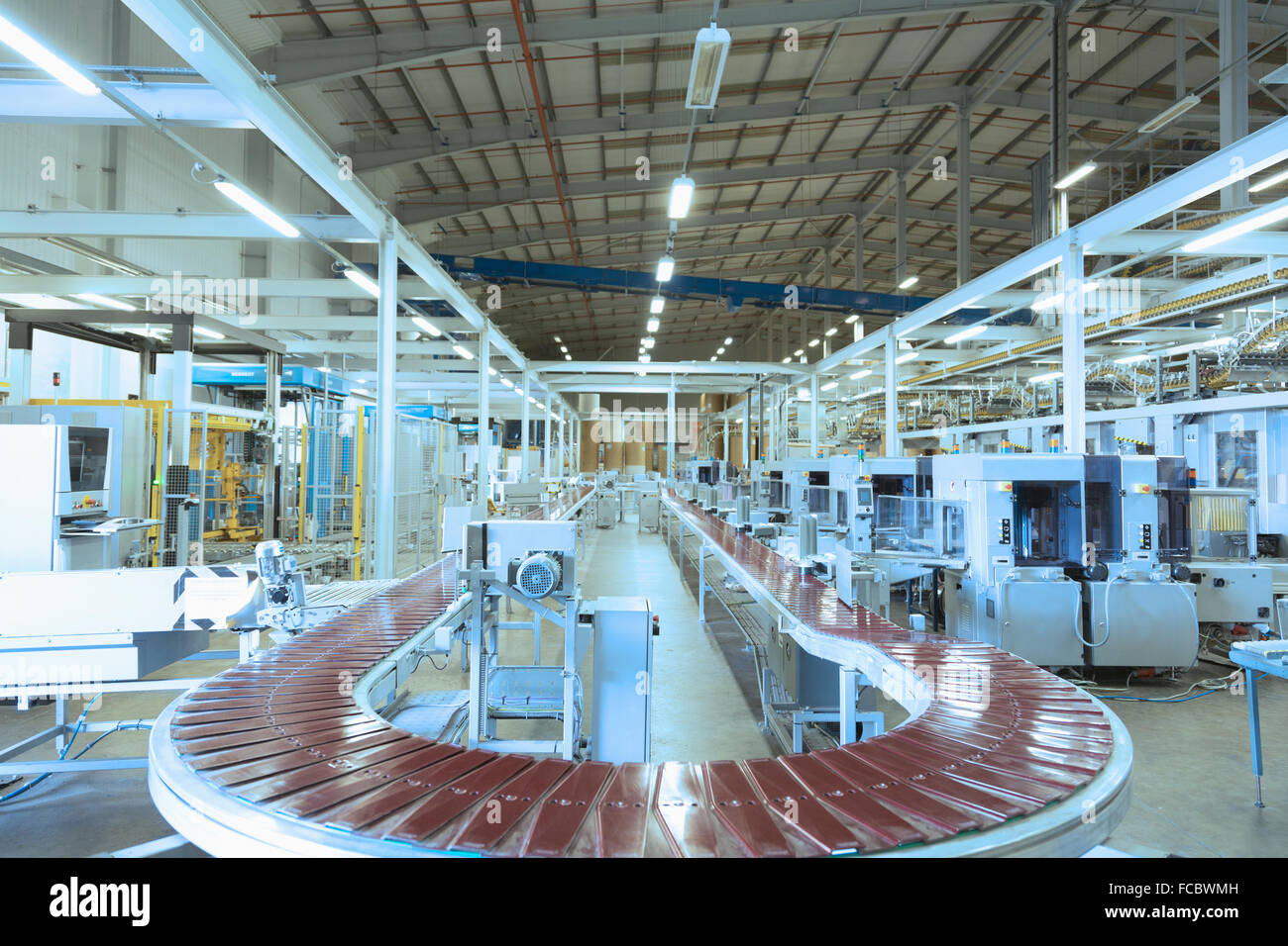 Conveyor belt hi-res stock photography and images - Alamy