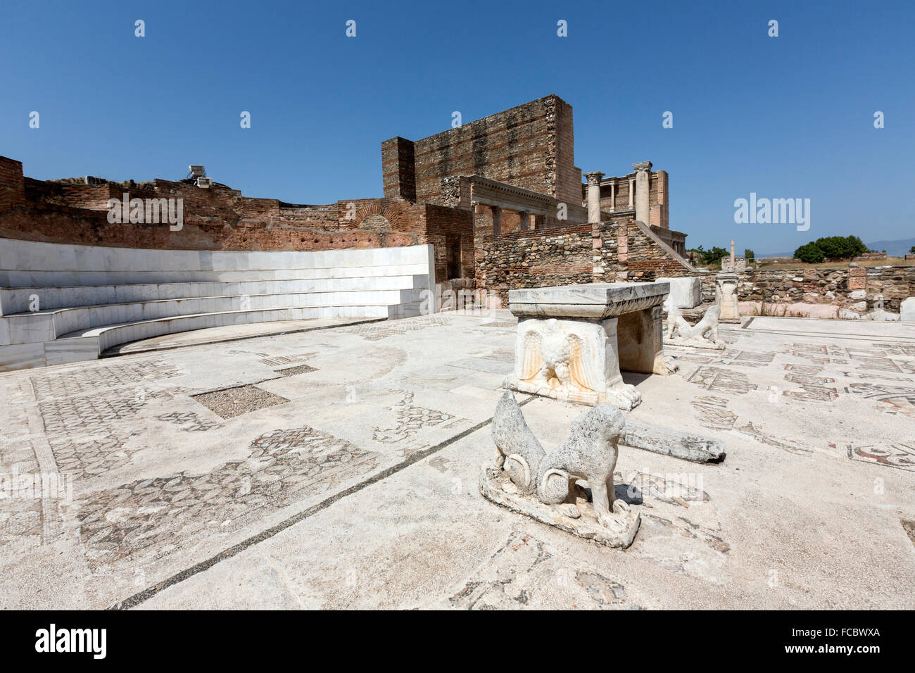 Altar with lion sculptures in the Synagogue in Sardis, Turkey Stock ...