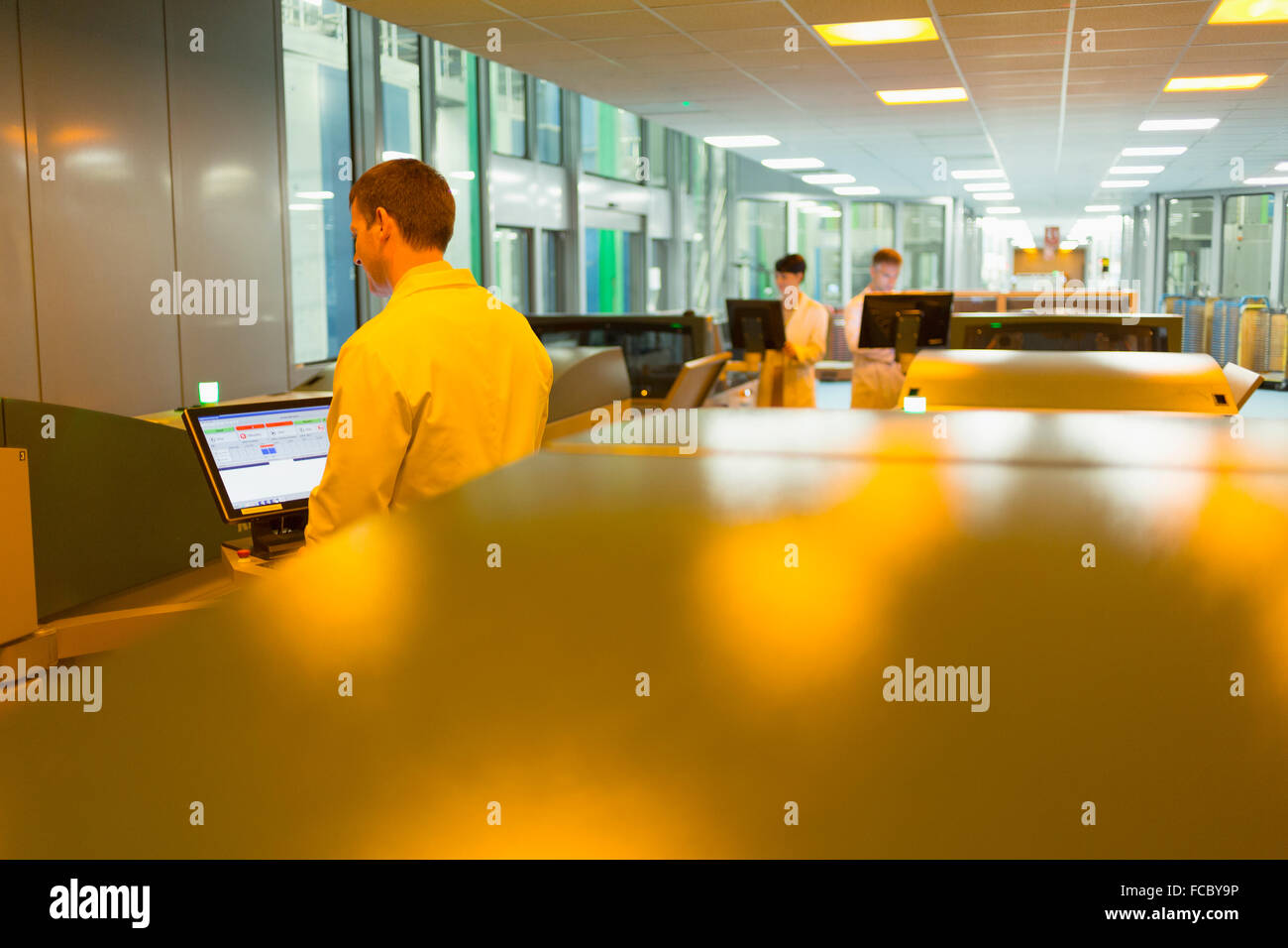 Computer printer hi-res stock photography and images - Alamy