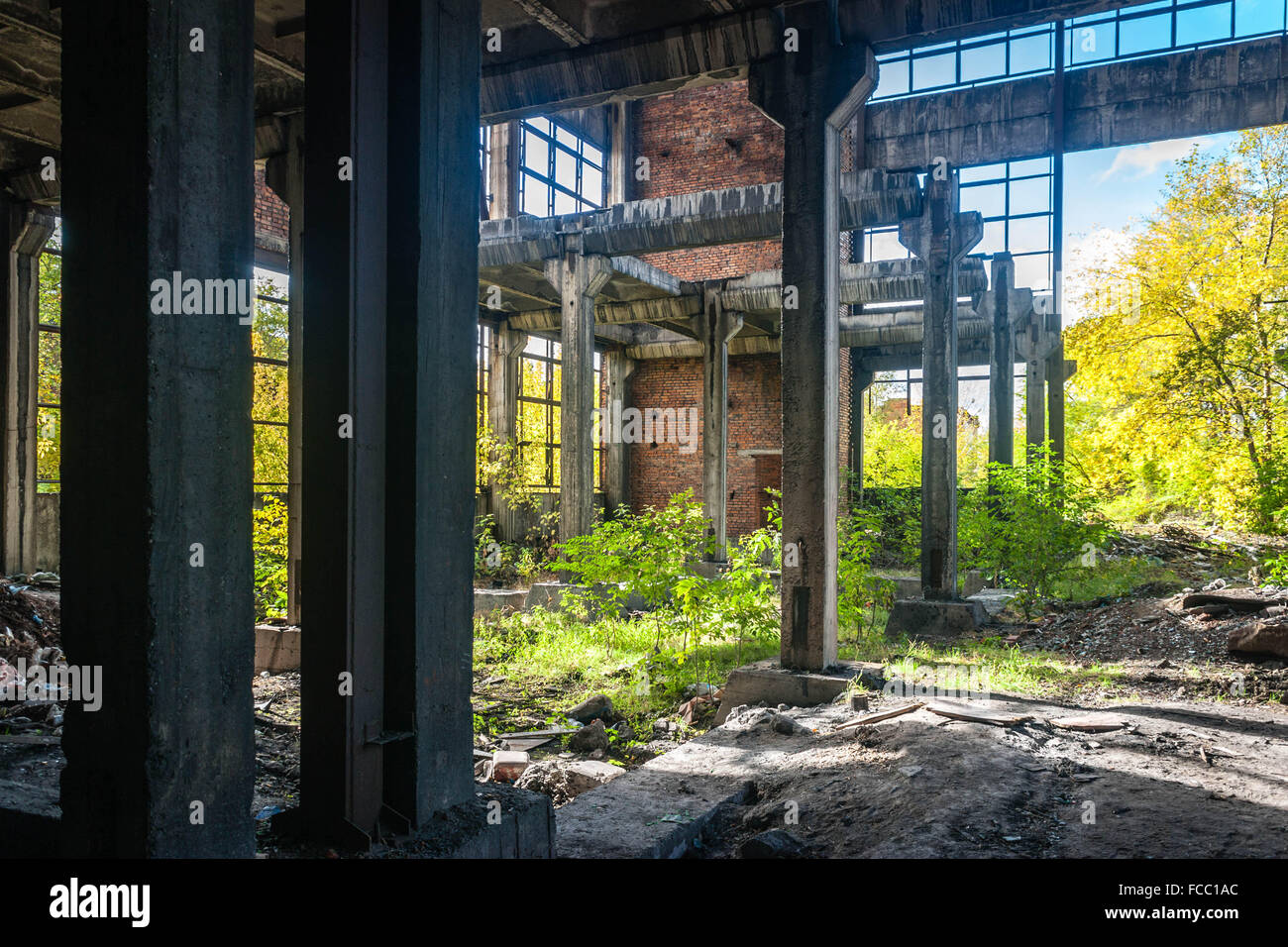 Ruined factory hi-res stock photography and images - Alamy