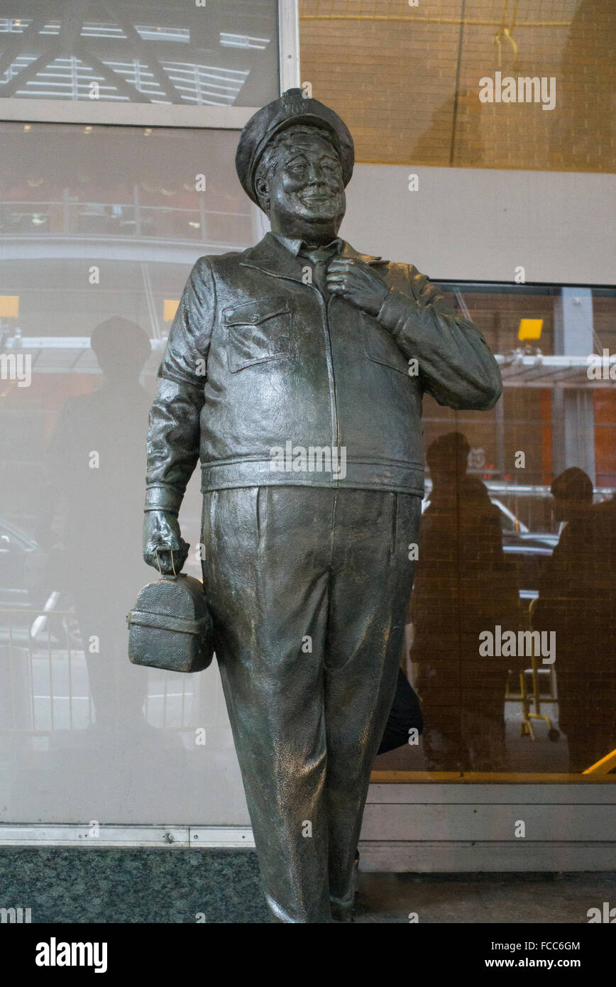 Ralph Kramden statue outside of Port Authority bus terminal in ...