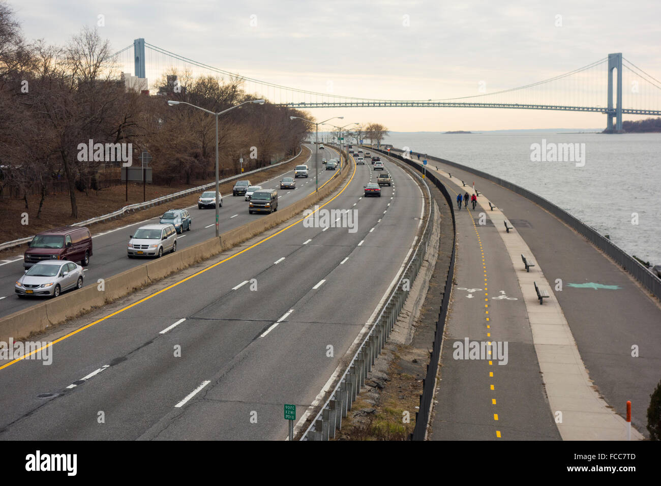 Belt parkway and Verrazzano bridge in Brooklyn NYC Stock Photo - Alamy