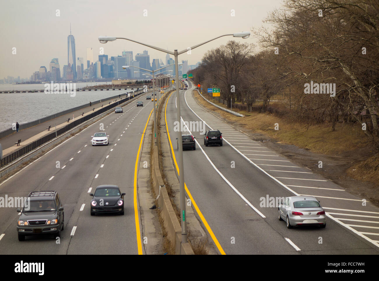 Manhattan skyline from the Belt Parkway in Brooklyn NYC Stock Photo - Alamy