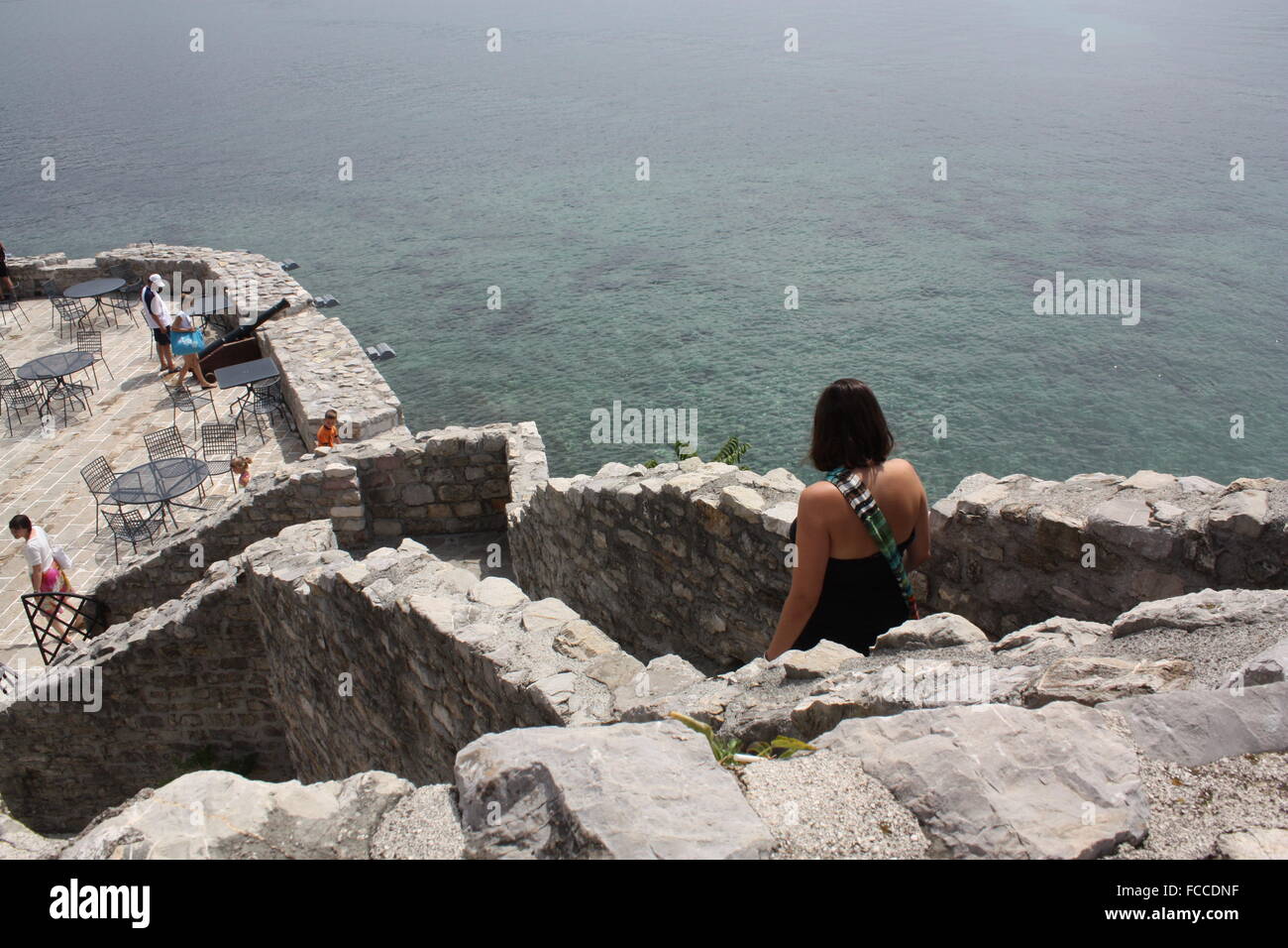 Five stone steps hi-res stock photography and images - Alamy