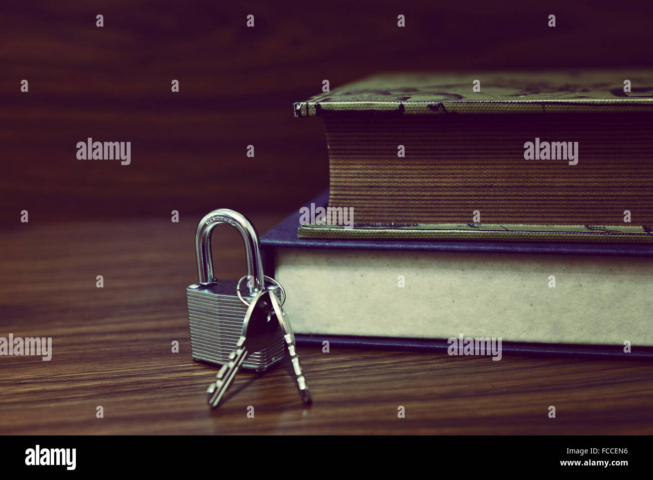 Open the lock to study Stock Photo - Alamy