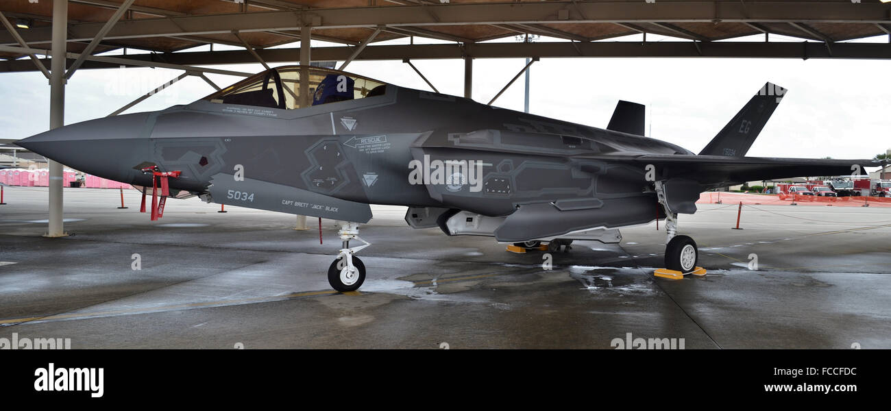Air Force F-35 Joint Strike Fighter Stock Photo - Alamy