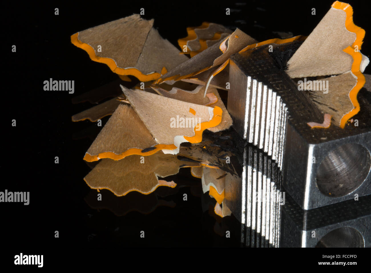 Shards of wood hi-res stock photography and images - Alamy