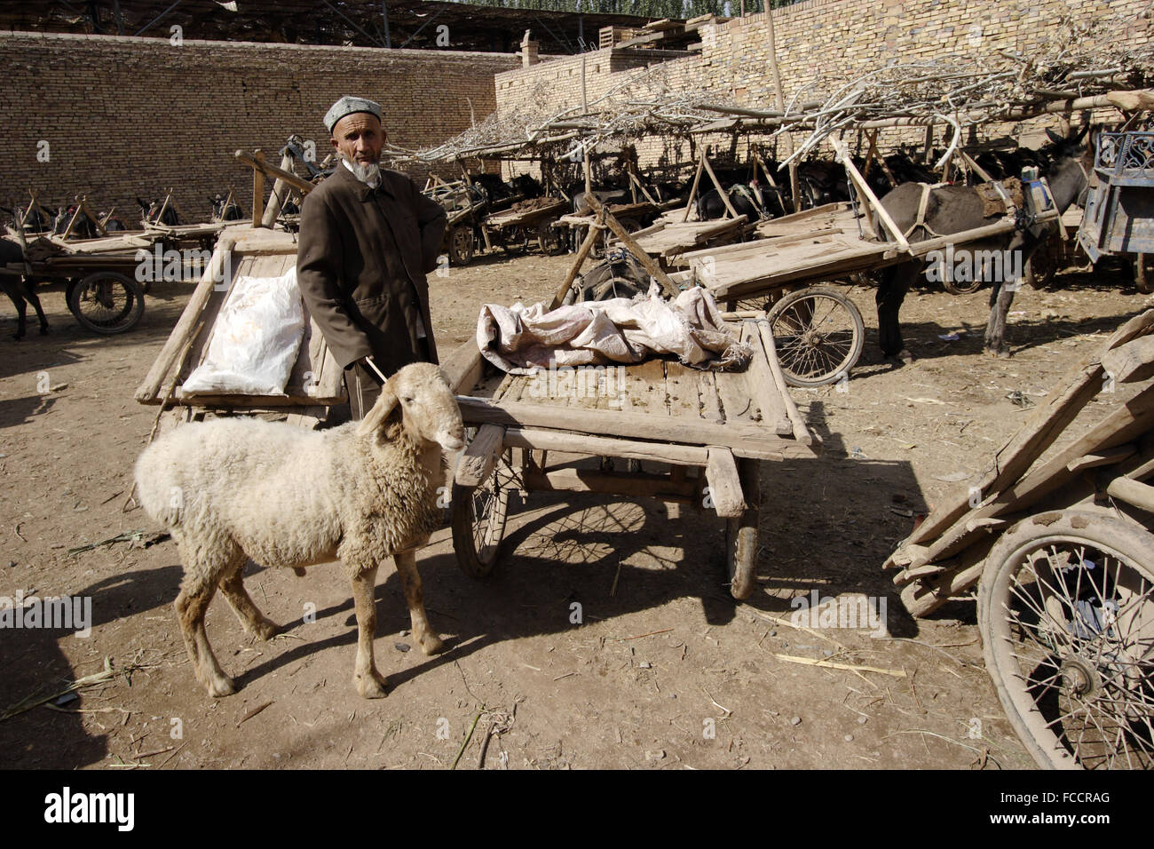 Traditional trading carts hi-res stock photography and images - Alamy