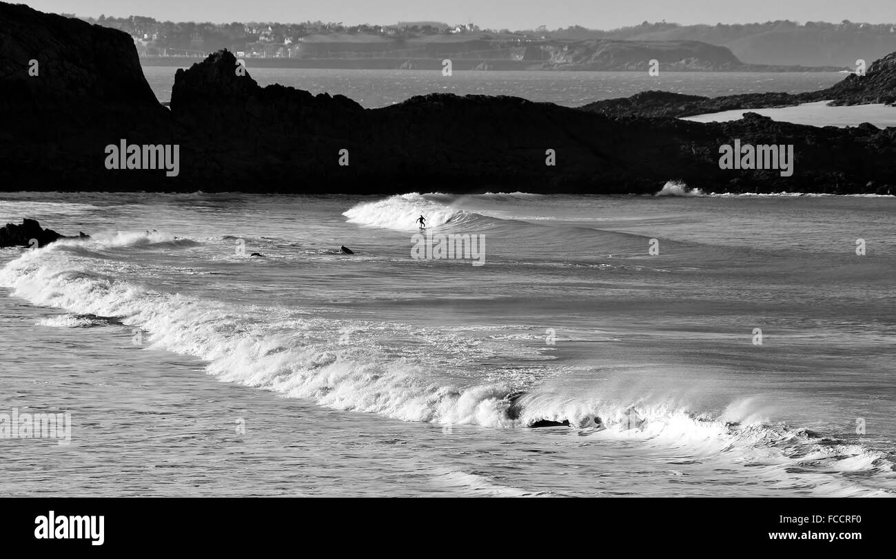 Real surfing hi-res stock photography and images - Alamy