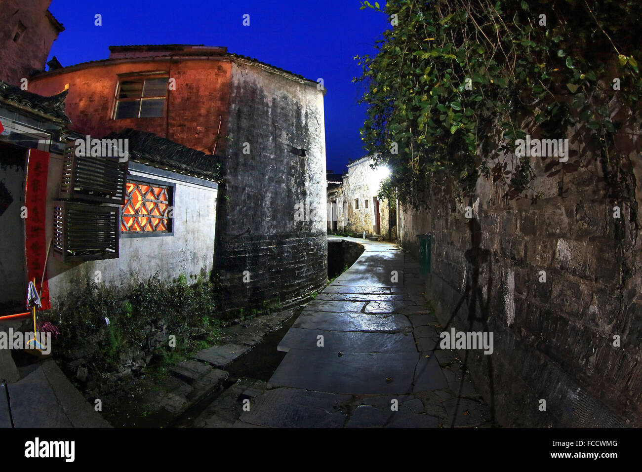 Hui style architecture hi-res stock photography and images - Alamy