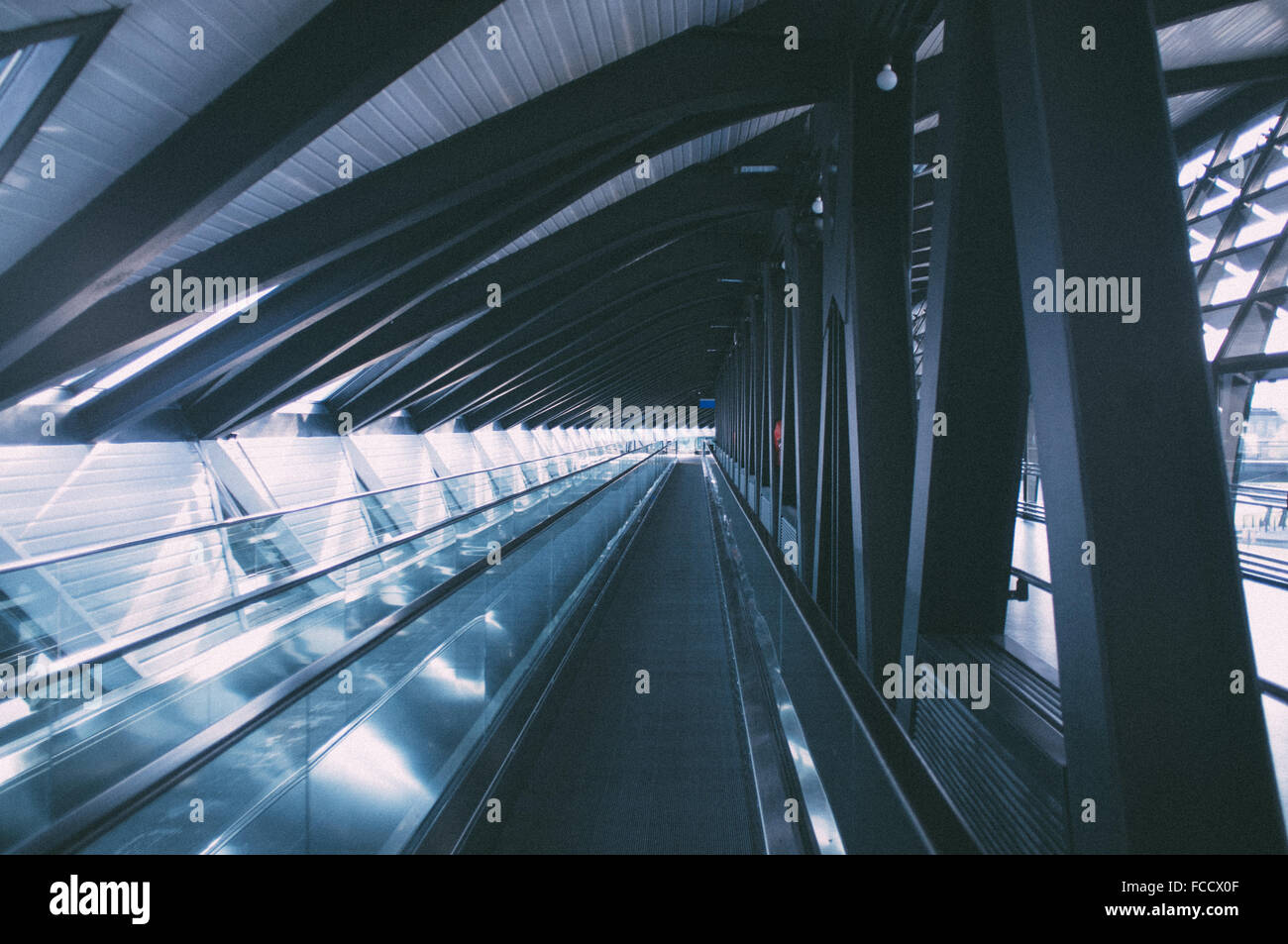 Moving Walkway At An Airport Stock Photo - Alamy