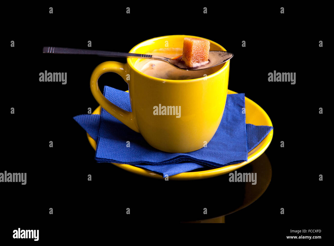 Sugar lump paper hi-res stock photography and images - Alamy