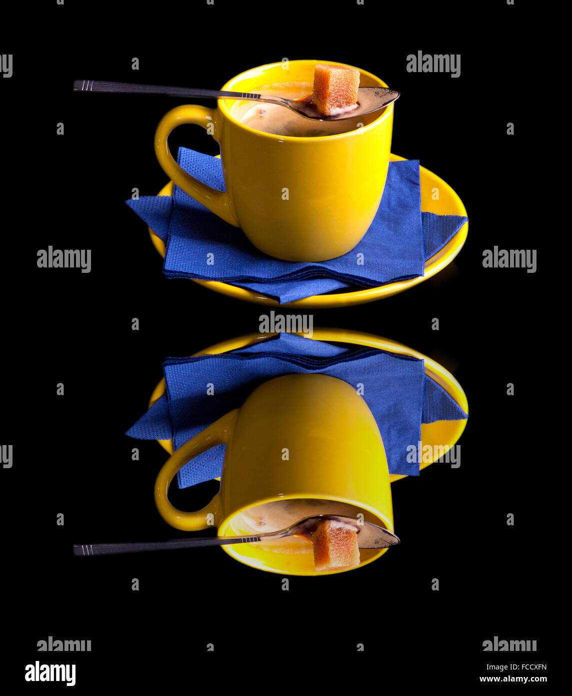 Sugar lump paper hi-res stock photography and images - Alamy