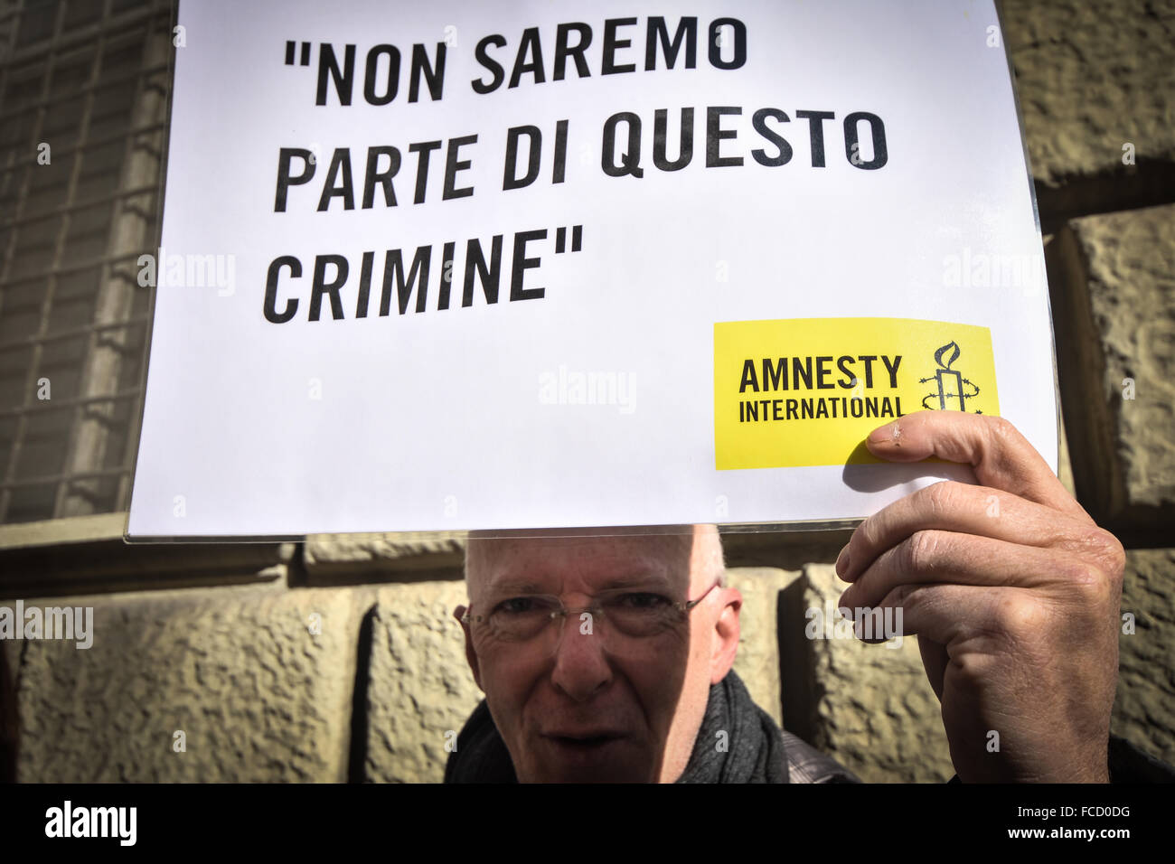 Italian embassy paris hi-res stock photography and images - Alamy