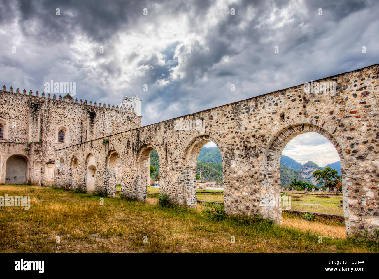 Arches in architecture hi-res stock photography and images - Alamy