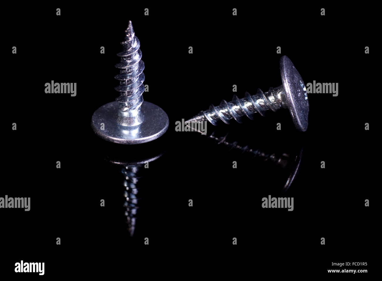 Two screws hi-res stock photography and images - Alamy