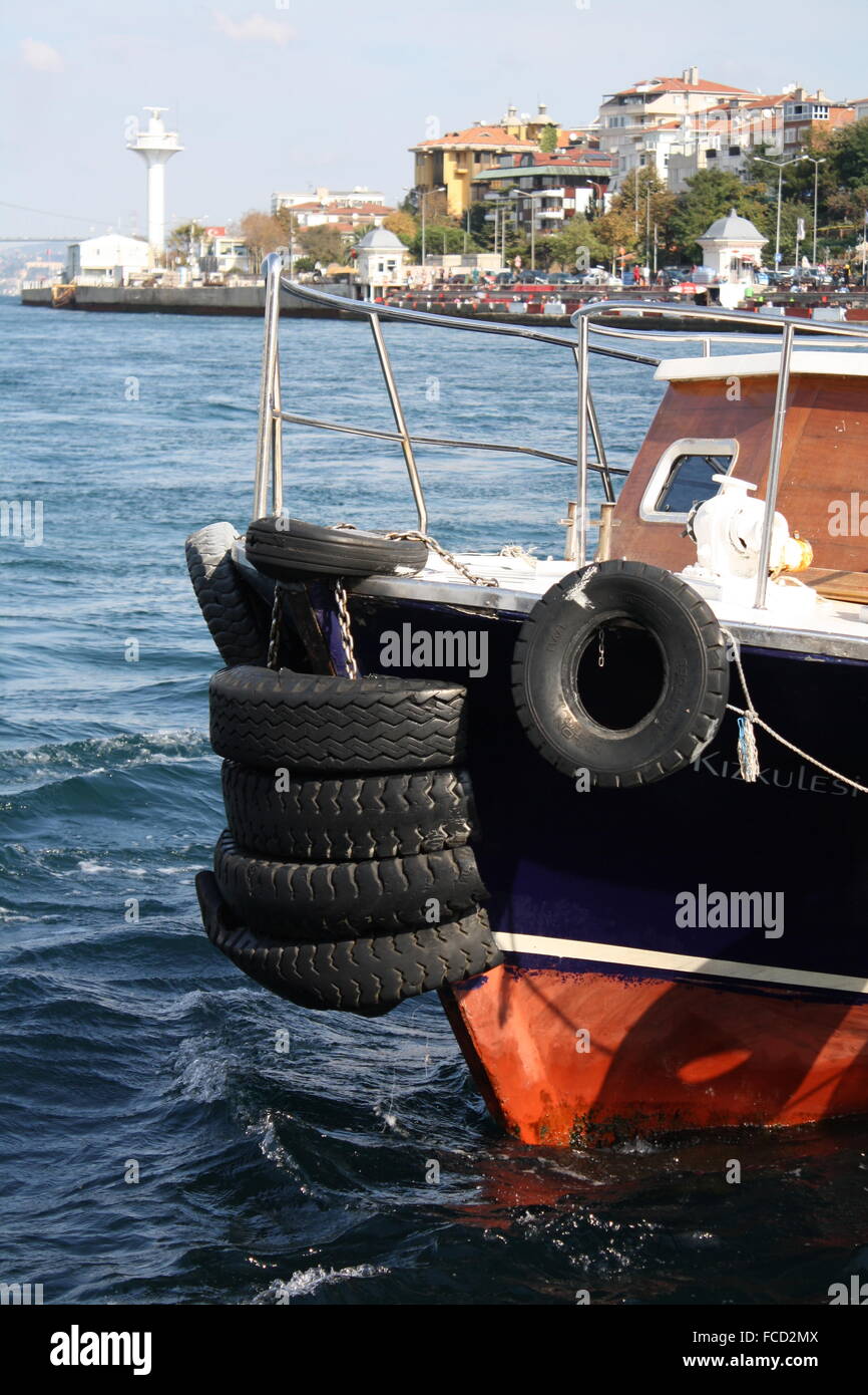 Tyre ship hi-res stock photography and images - Alamy