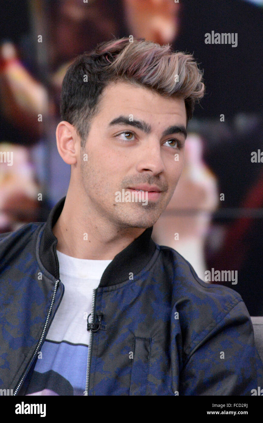 Singer joe jonas band jonas hi-res stock photography and images - Alamy