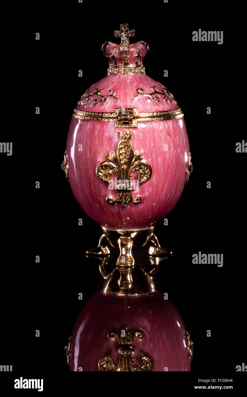 Faberge egg diamond hi-res stock photography and images - Alamy