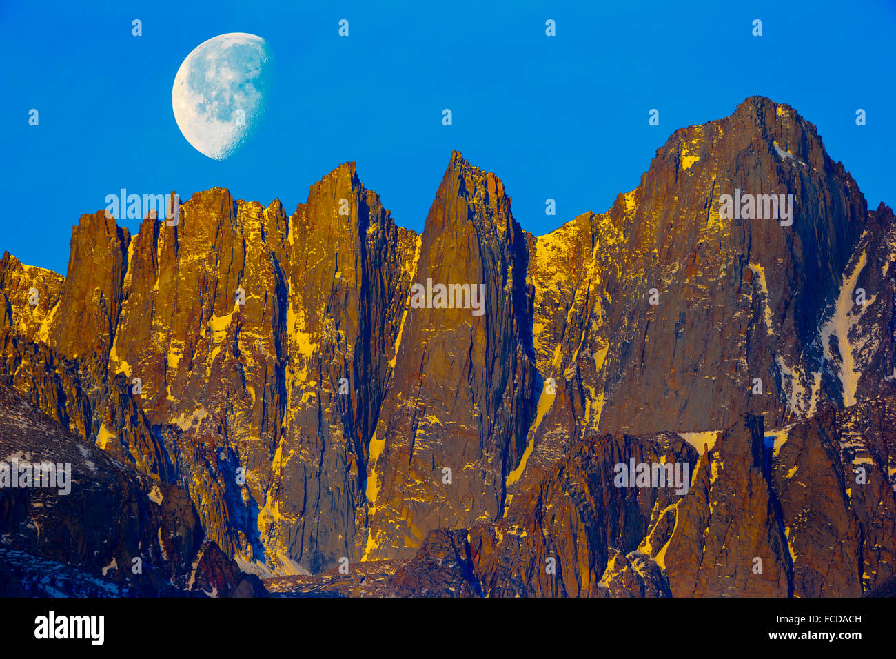 Moon set over Mount Whitney, California Stock Photo - Alamy