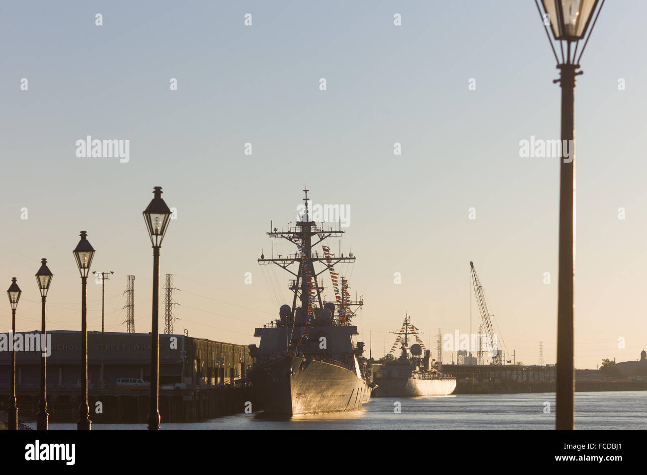 In dock hi-res stock photography and images - Alamy