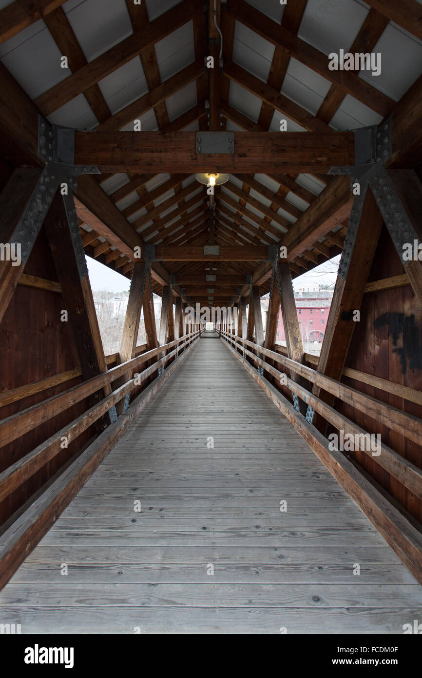 View Beam Roof Truss High Resolution Stock Photography and Images - Alamy