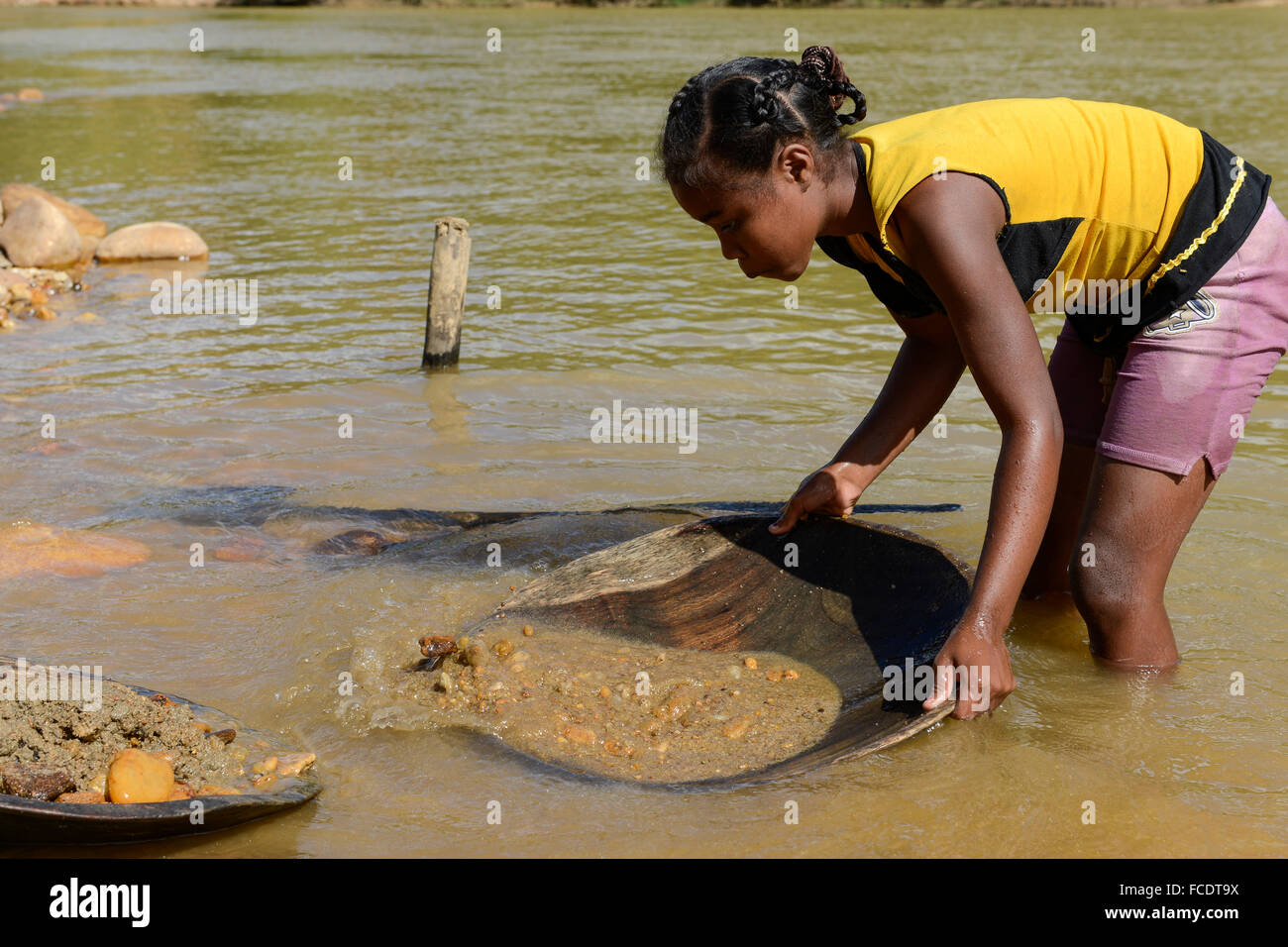 Gold mine africa children hi-res stock photography and images - Alamy