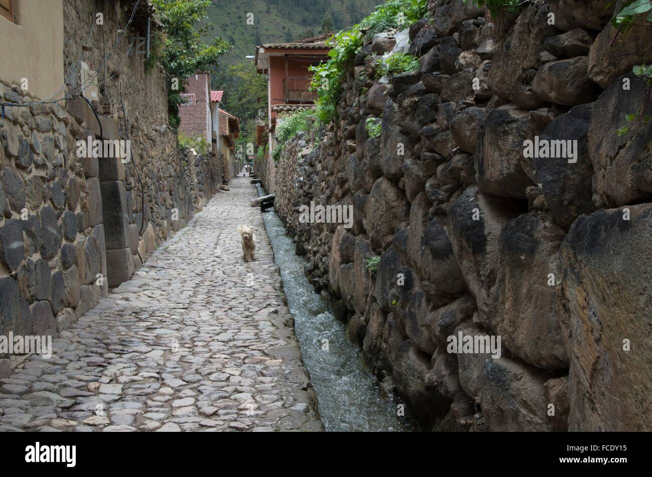 Traditional inca architecture hi-res stock photography and images - Alamy