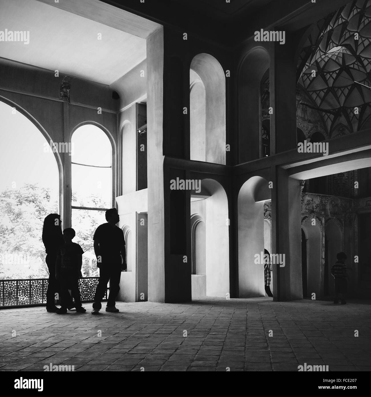 People inside building hi-res stock photography and images - Alamy