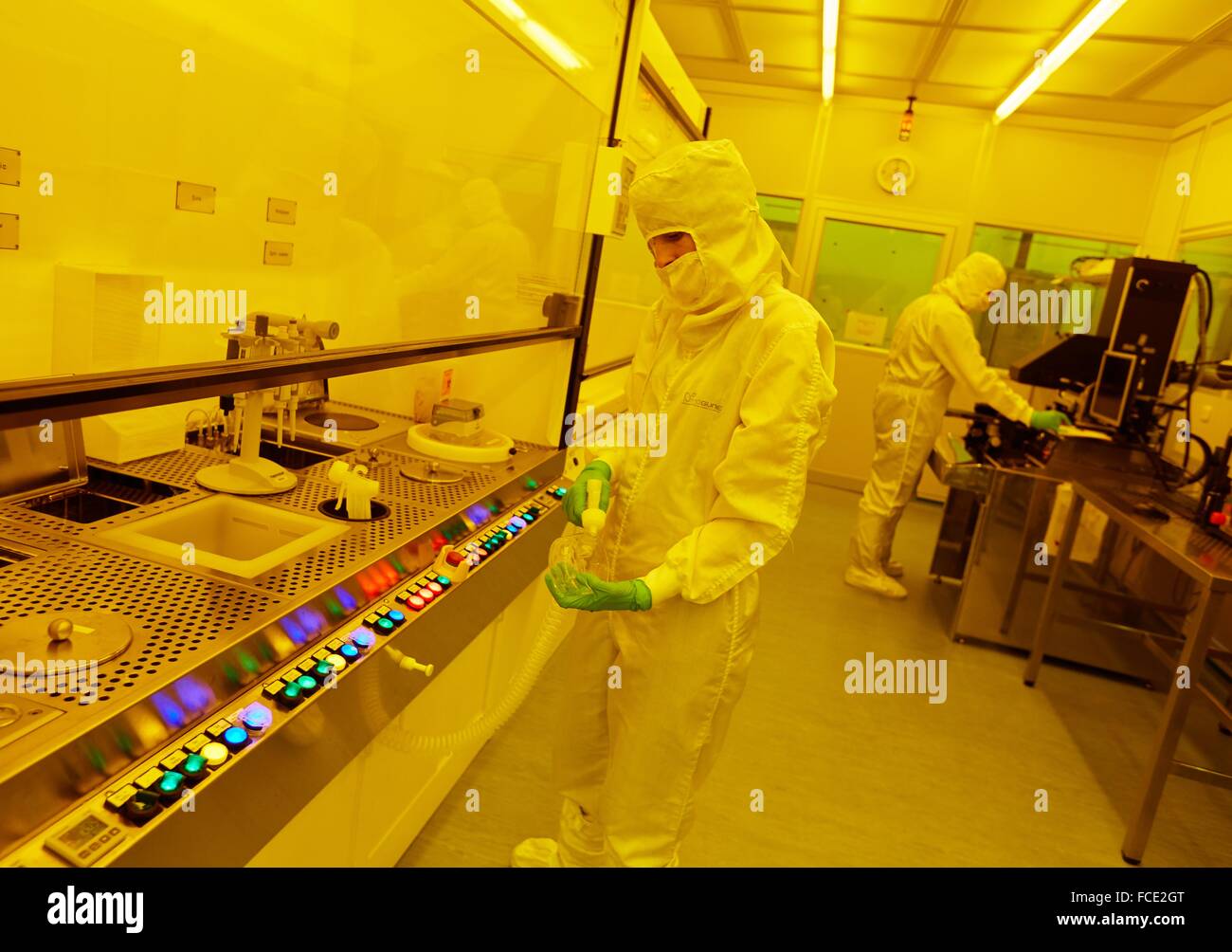 Laboratory Clean Bench High Resolution Stock Photography and Images - Alamy