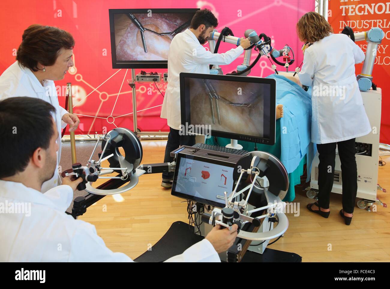 Development of a surgical robot with 3D vision and tactile sensations ...