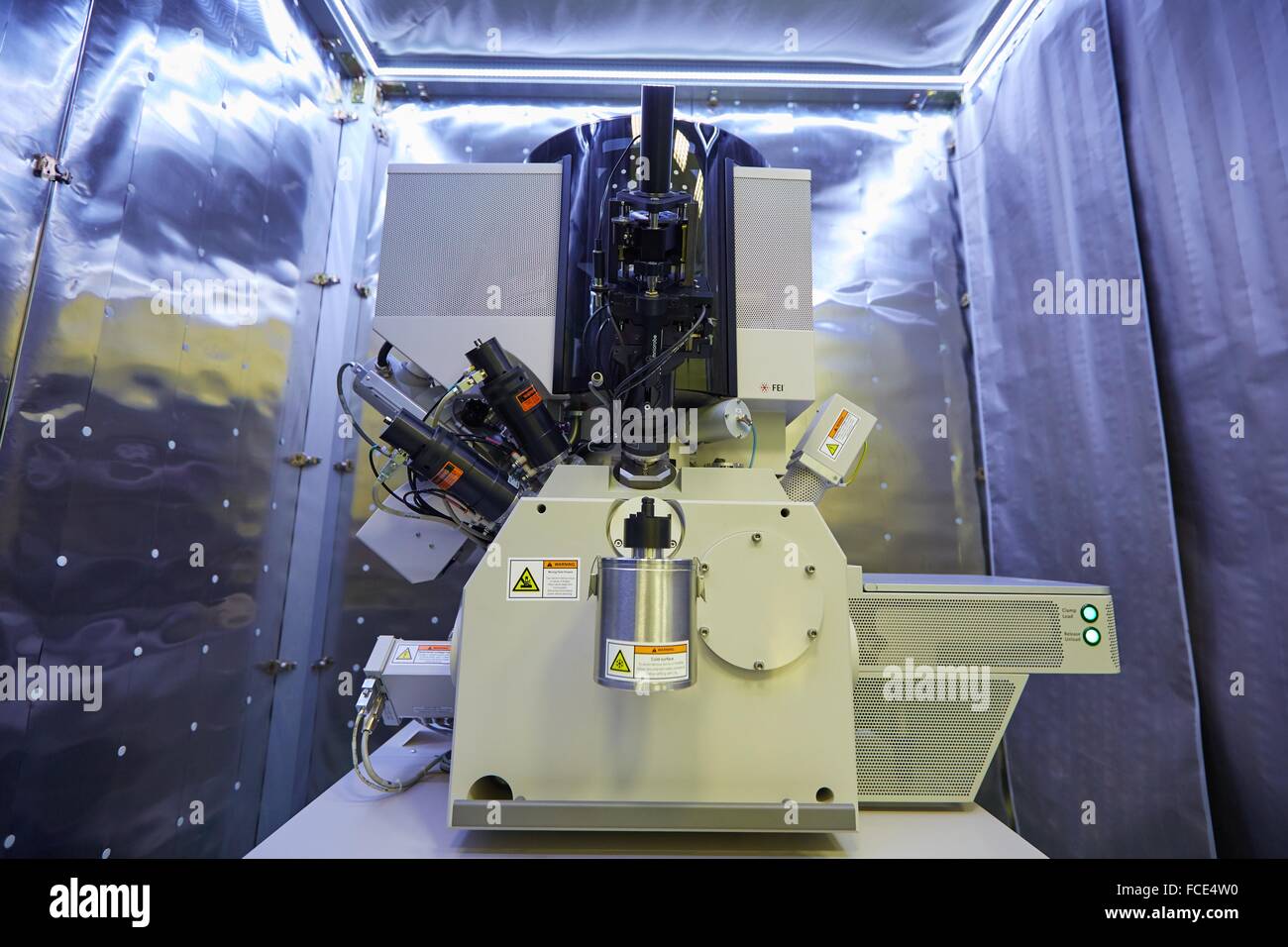 Focused-Ion-Beam FIB Nanofabrication Laboratory, Dual-Beam FIB, Helios ...