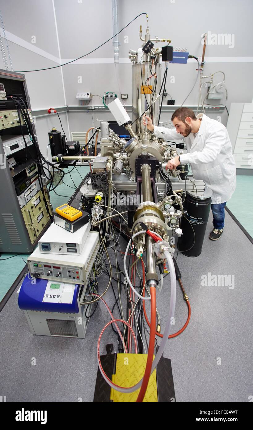 Scanning tunneling microscope hi-res stock photography and images - Alamy
