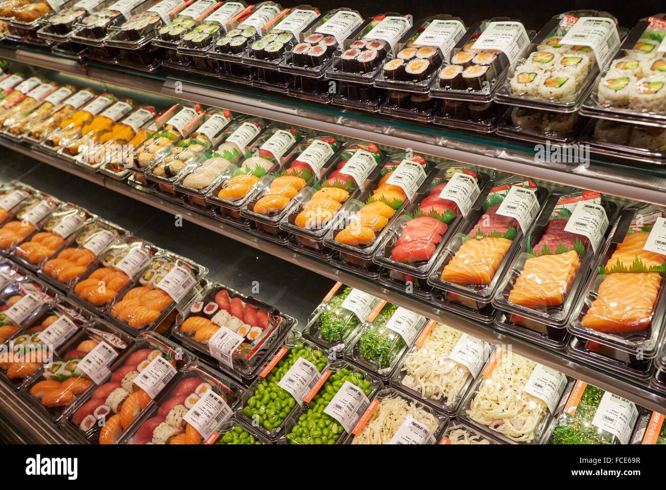 Food store interior hi-res stock photography and images - Alamy