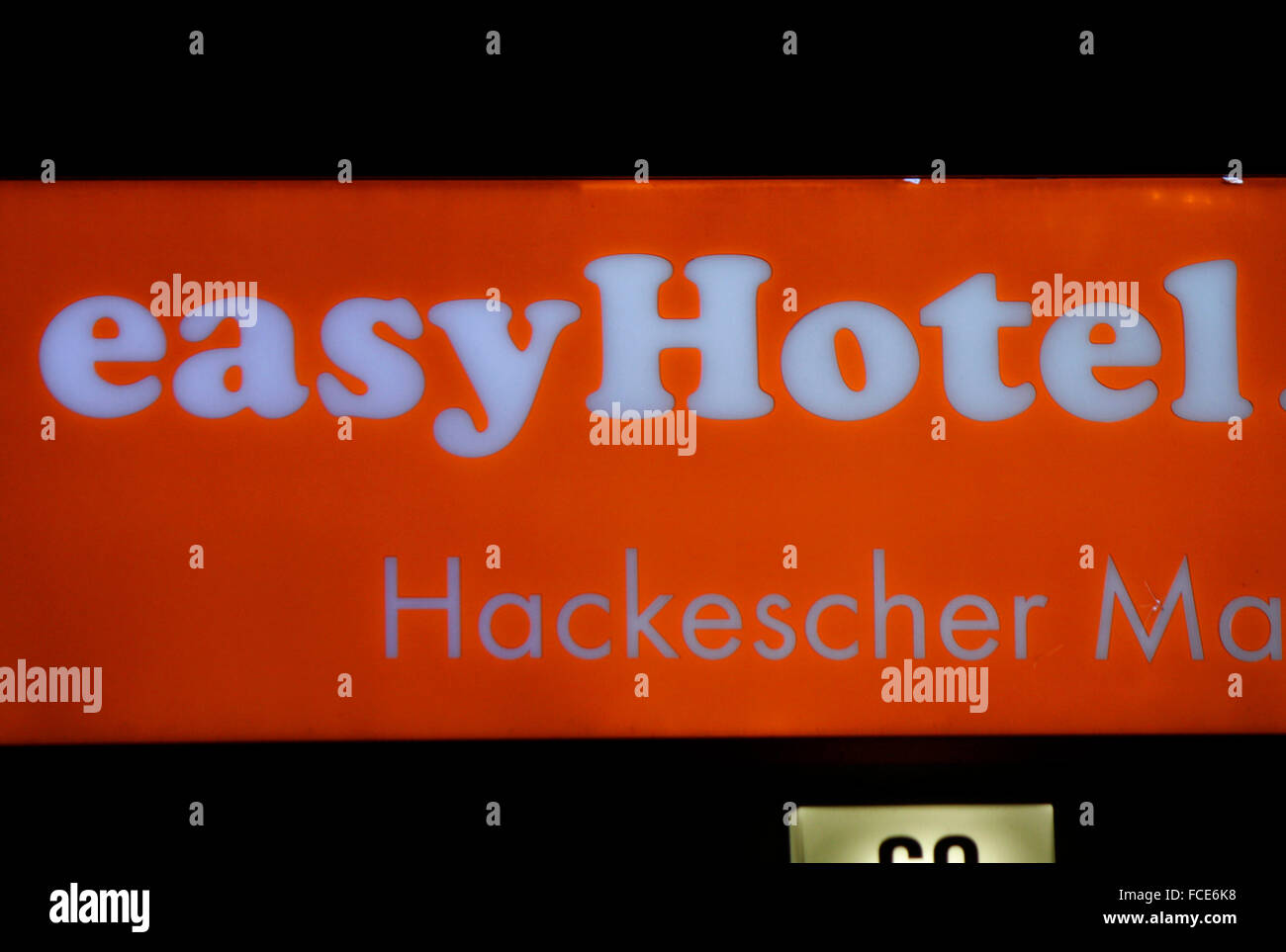 Easy hotel sign logo hi-res stock photography and images - Alamy