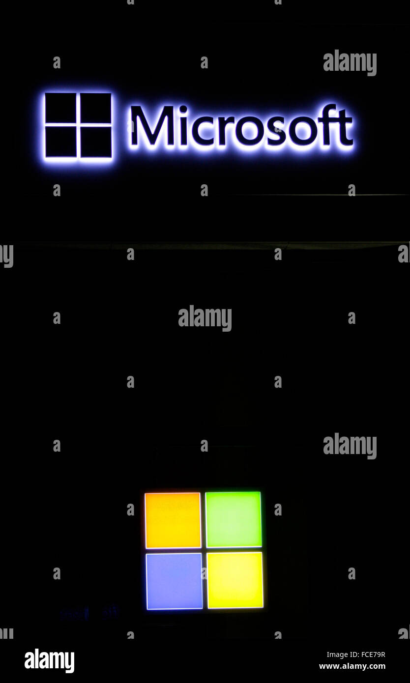 Microsoft windows logo hi-res stock photography and images - Alamy