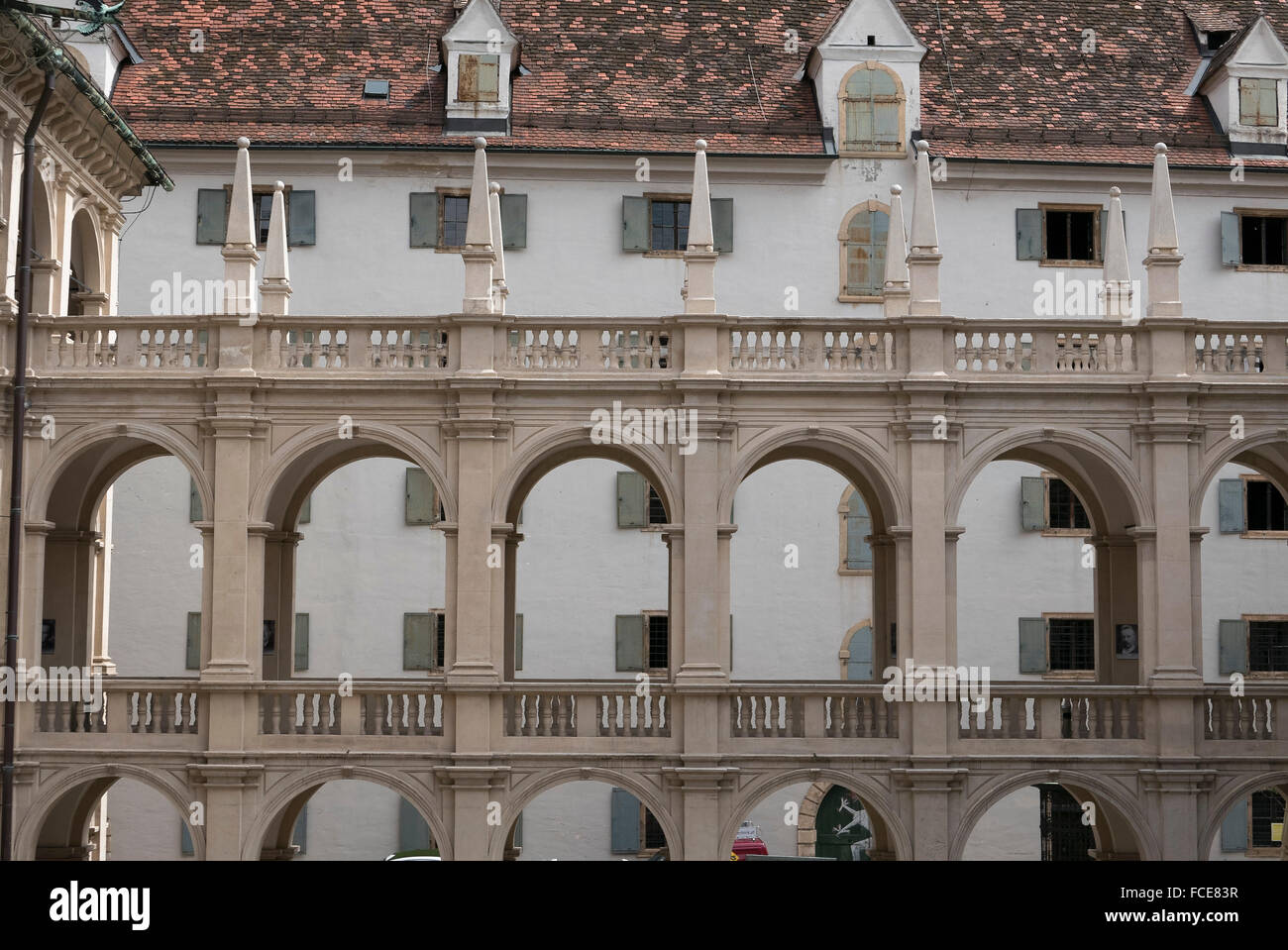Renaissance arcades hi-res stock photography and images - Alamy